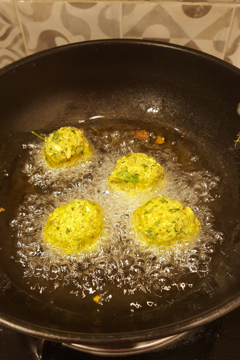 Falafel | Falafel recipe | Vegan snack | Homemade falafel