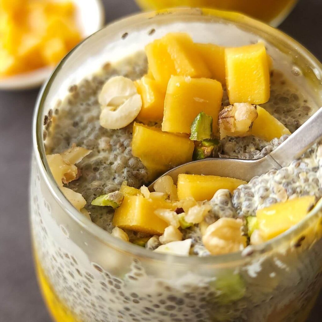 Mango chia seeds pudding