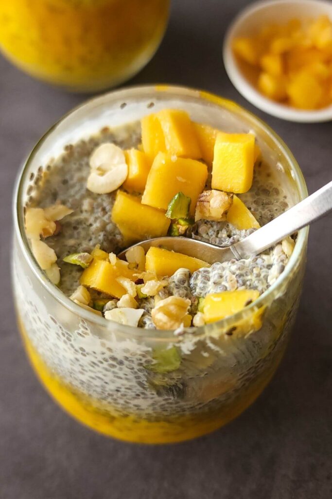 Mango chia seeds pudding
