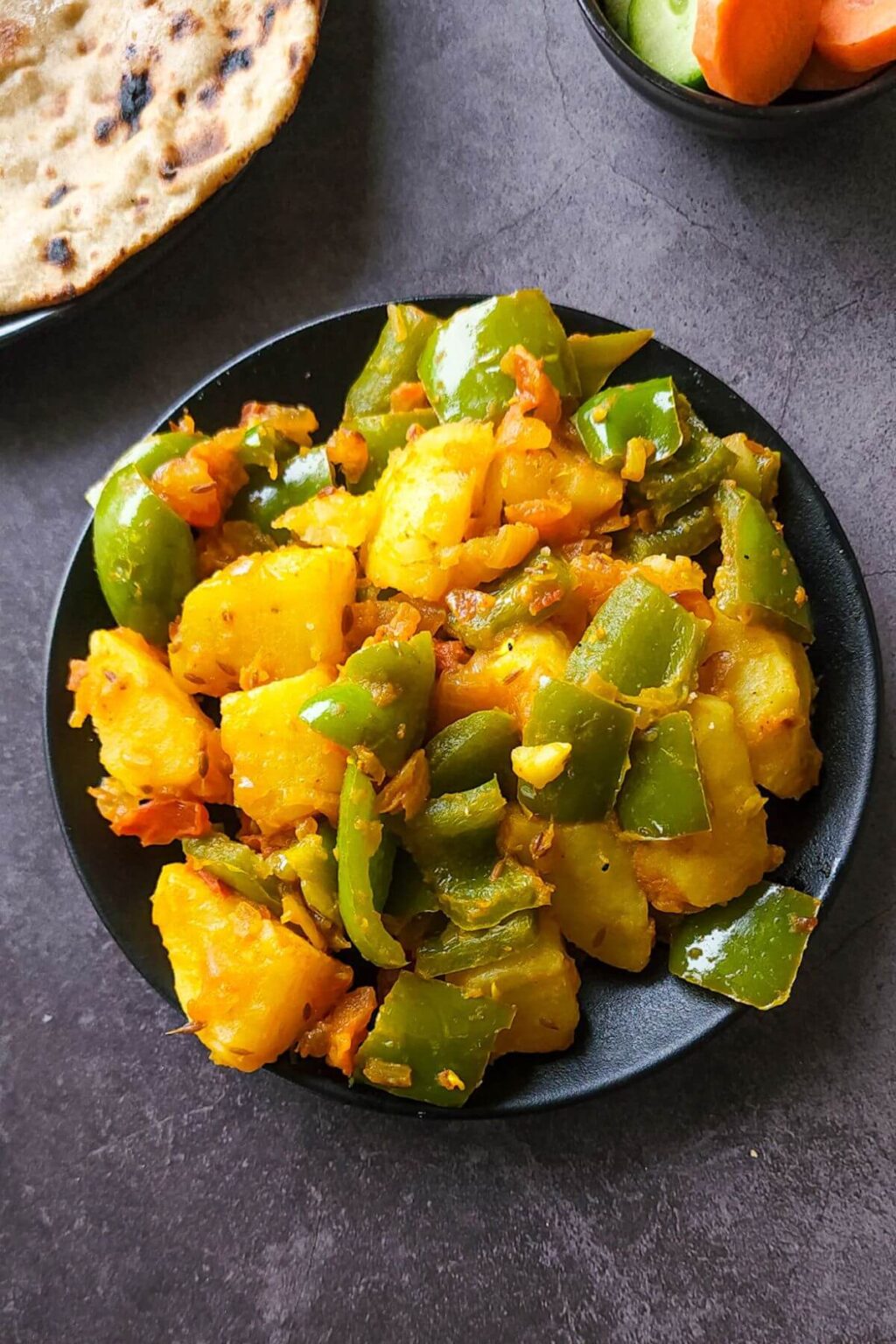 Aloo Shimla mirch (Indian style capsicum with potatoes)