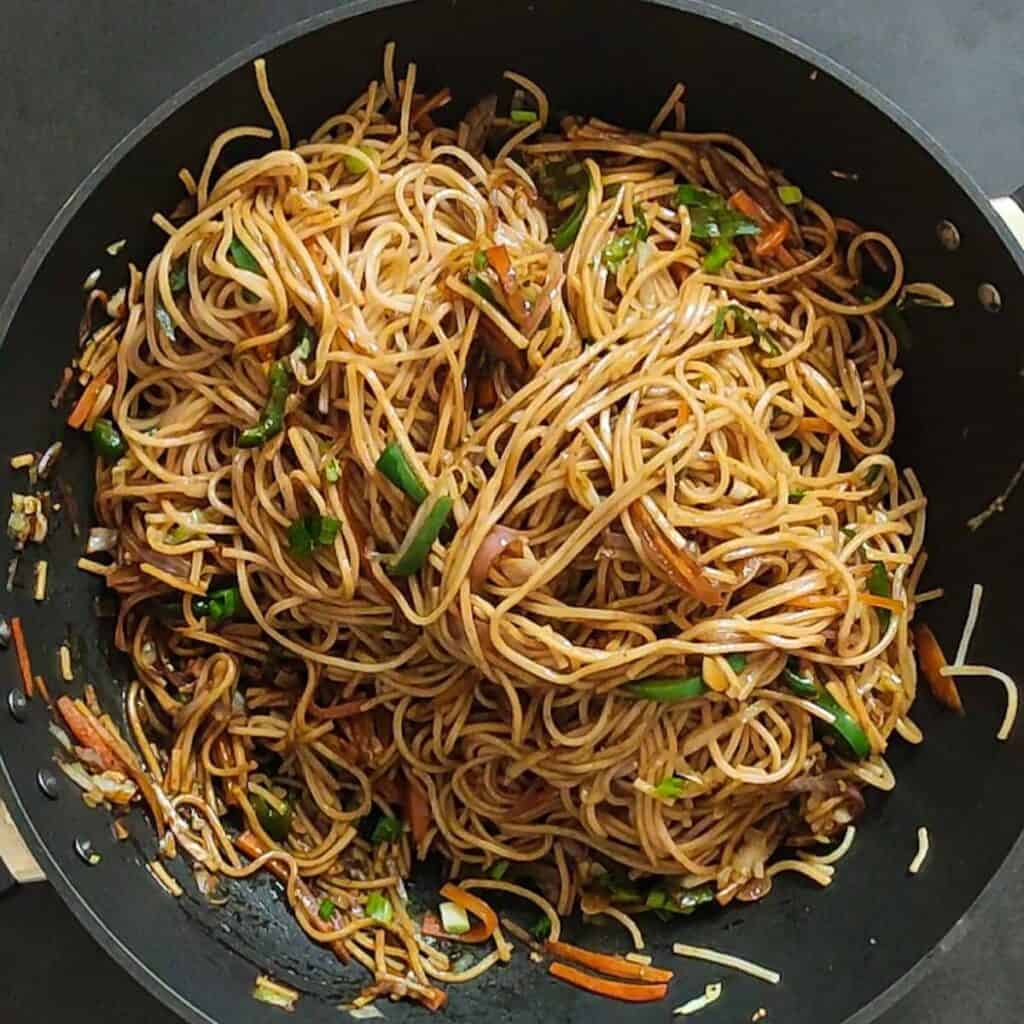 Vegetable chow mein