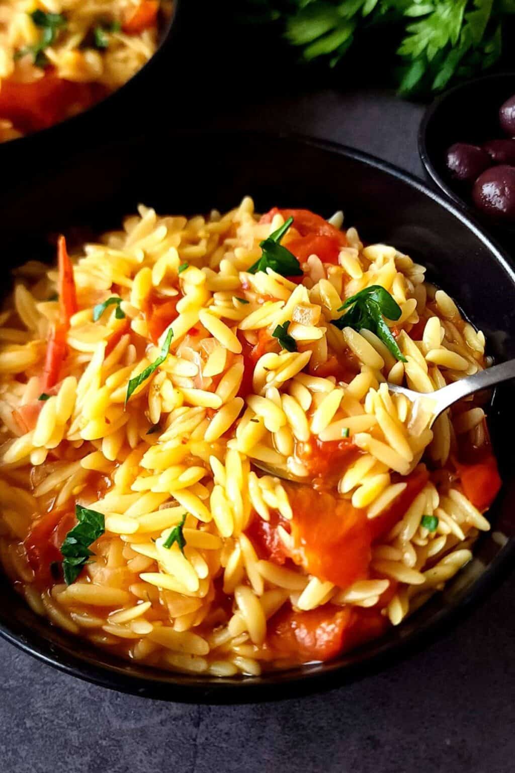 Greek tomato orzo(kritharaki) - Greenbowl2soul